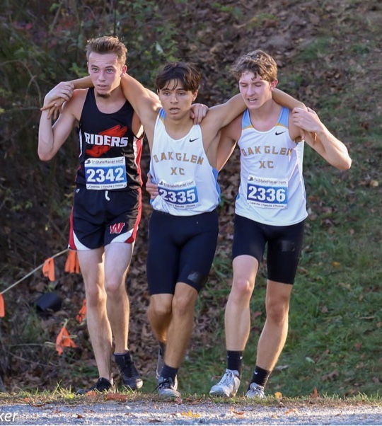 Weir, Oak Glen cross country runners put aside rivalry, finish together ...